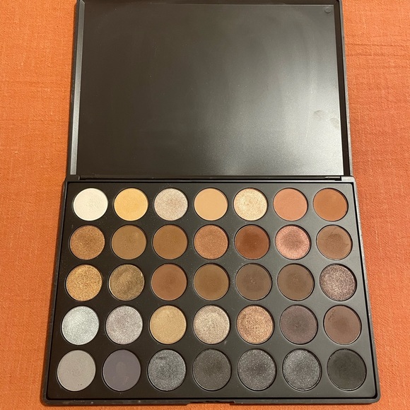 Morphe | Makeup | Morphe 35k Good Karma Artistry Eyeshadow Palette ...